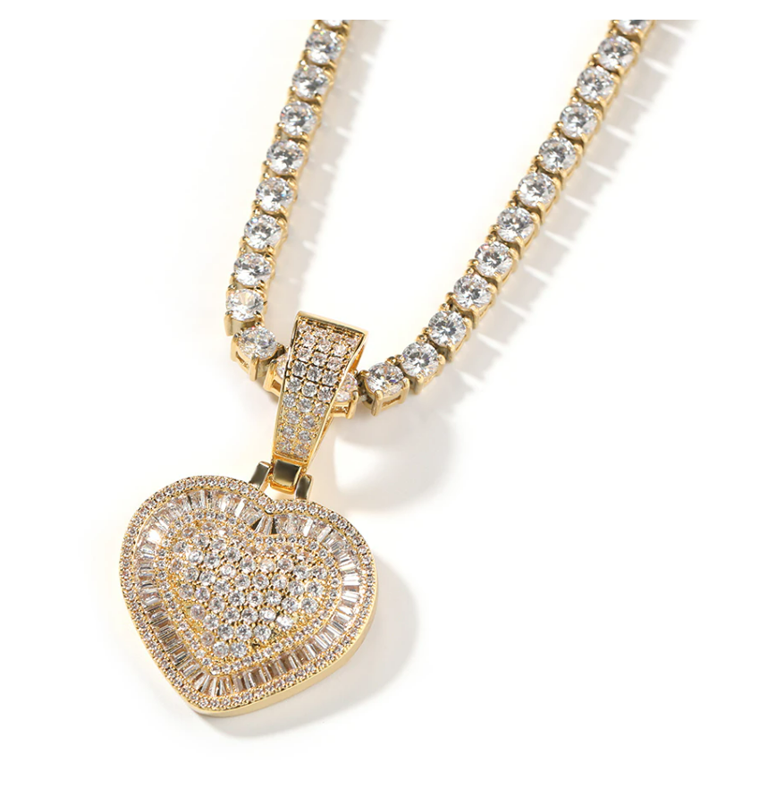 HEART PENDANT NECKLACE – Luxuriant Time